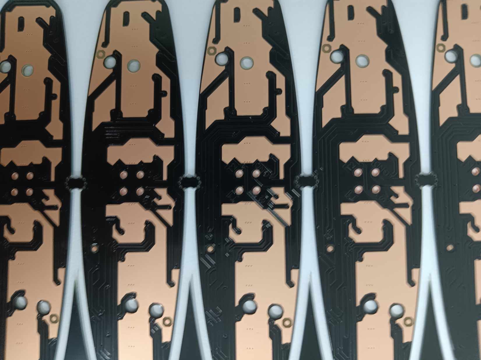 How to avoid interference from high-frequency PCB signals in circuit ...